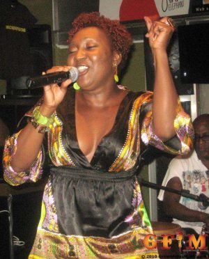 1st Hit Listening Lounge with Rhonda Thomas • Grown Folks Music