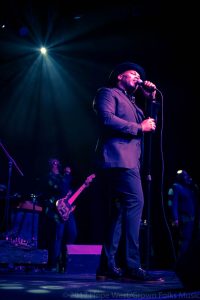 Eric Roberson Bringing Music With "Fire" Live to Center Stage Atlanta ...